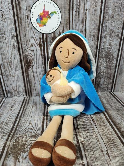 Hallmark | Toys | Hallmark Mother Mary And Baby Jesus Plush Doll 275in ...
